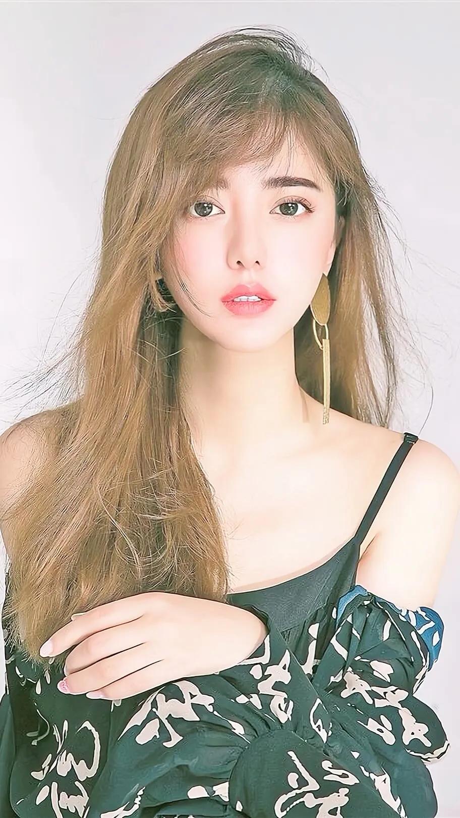 Star Beauty - Issue 166 Alan - iNEWS