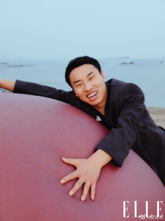 8.10 Picture: Li Yifeng, Yang Yang, Xue Kaiqi, Chen Weiting, Han Dongjun, Xu Kaicheng, Chen ...