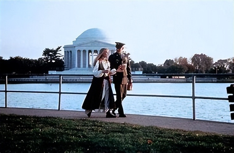 What kind of thinking does the unique narrative style and historical ...