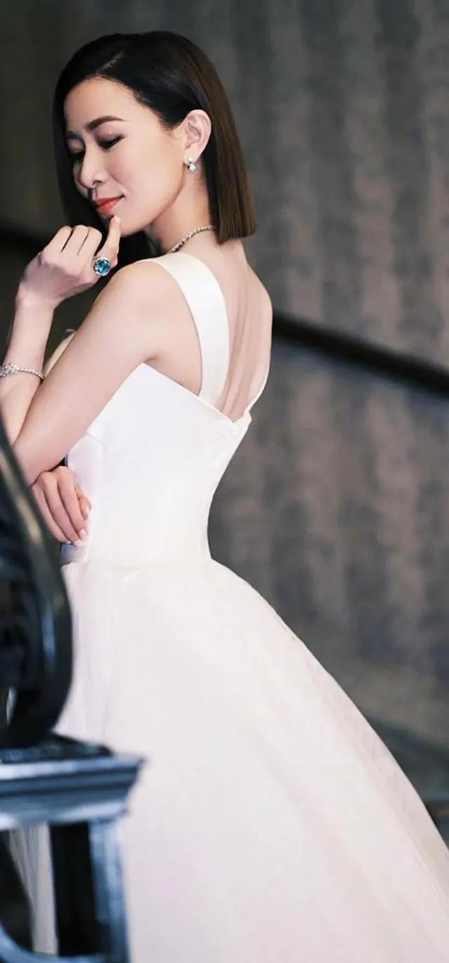 Star Wallpapers - Charmaine Sheh Issue 648 - iMedia