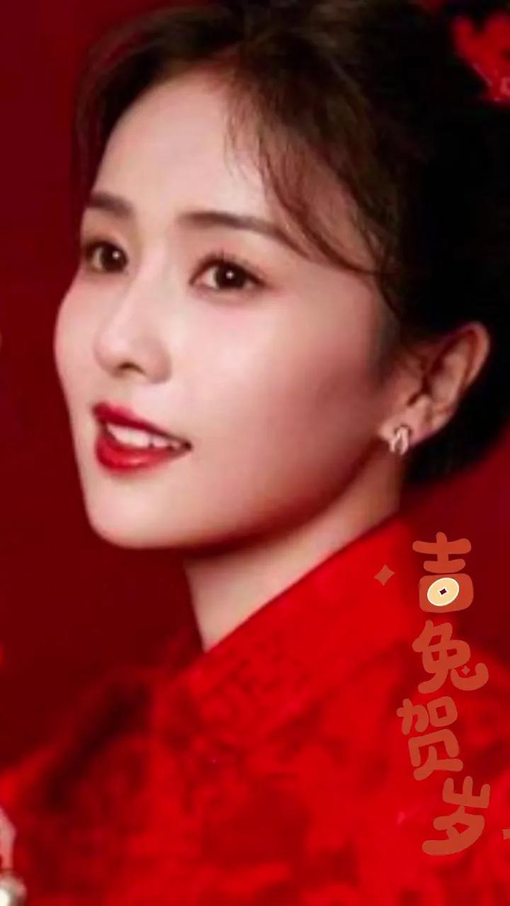 The well water of the sunda water wood on the upper ridge and the lower ...