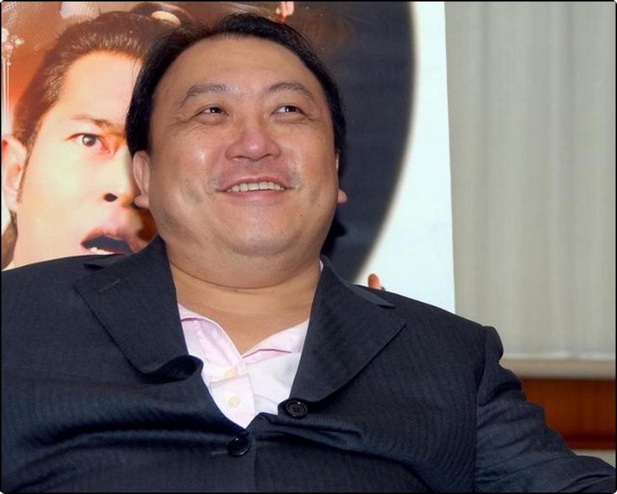 The 67-year-old Wang Jing was exposed to the hotel room card being ...