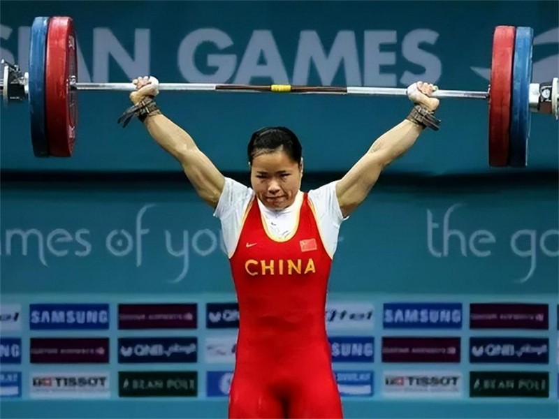 44-year-old Olympic champion Chen Yanqing and her 65-year-old husband: He lives in the villa she ...