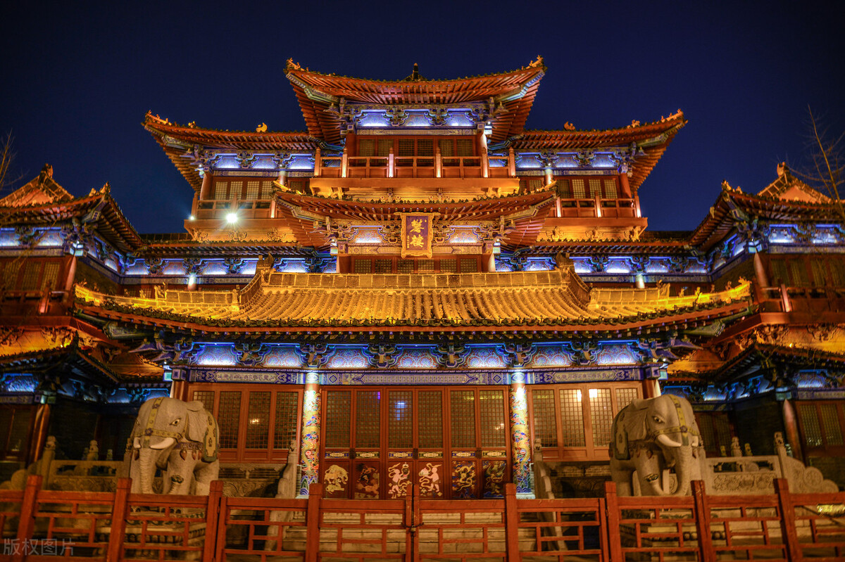 The Long River of Chinese Civilization: Exploring the Splendor and ...