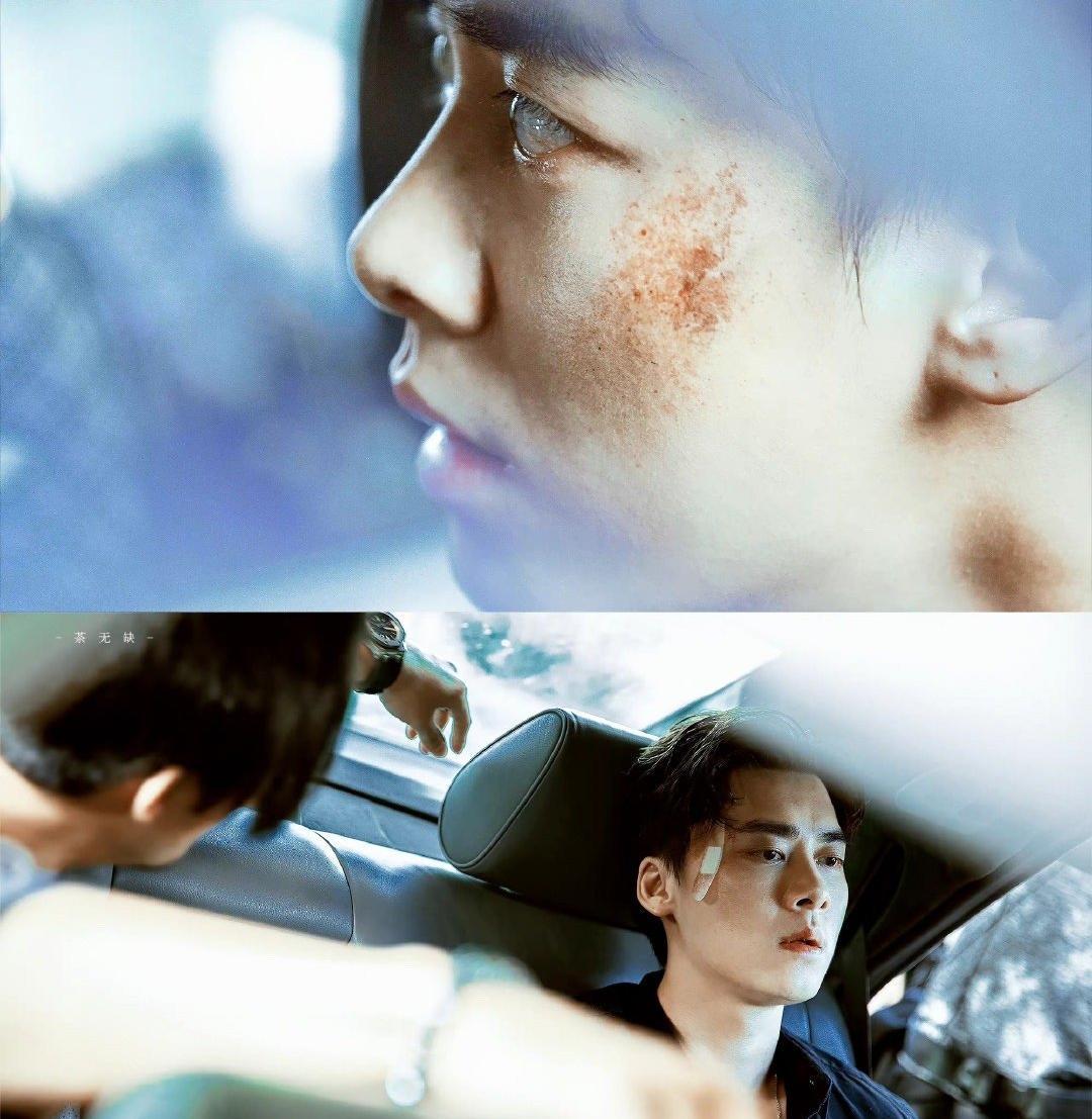 In "Night Walker", Luo Xiang, played by Li Yifeng, perfectly interprets ...