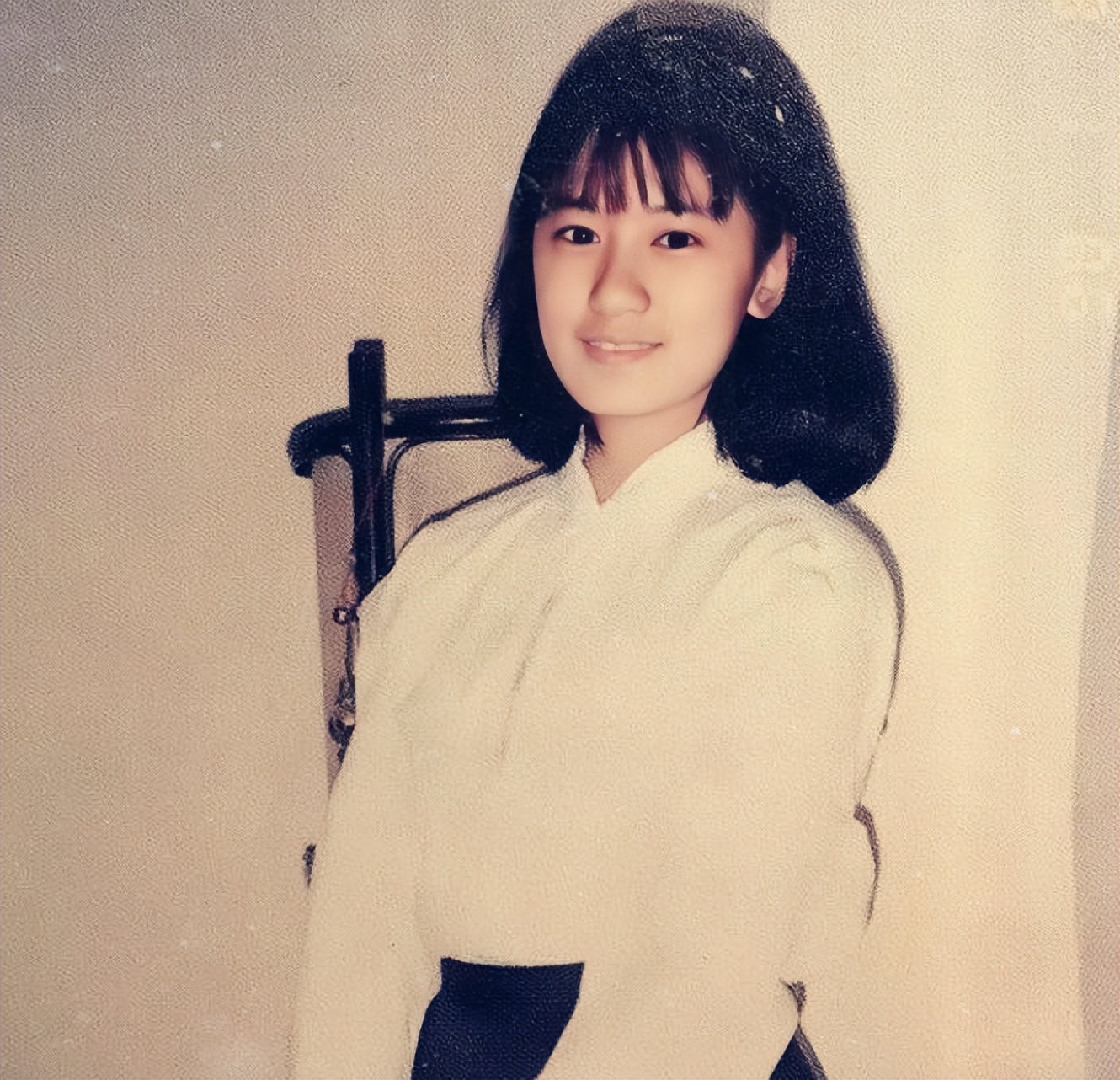 The goddess "Alyssa Chia" can't bear the past: when three godfathers ...