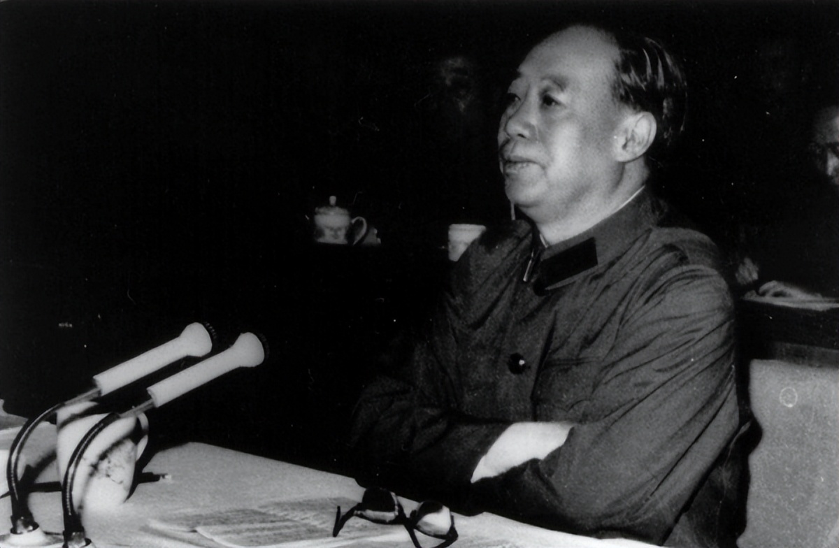 In 1980, the four leaders collectively resigned. Deng Xiaoping reminded ...