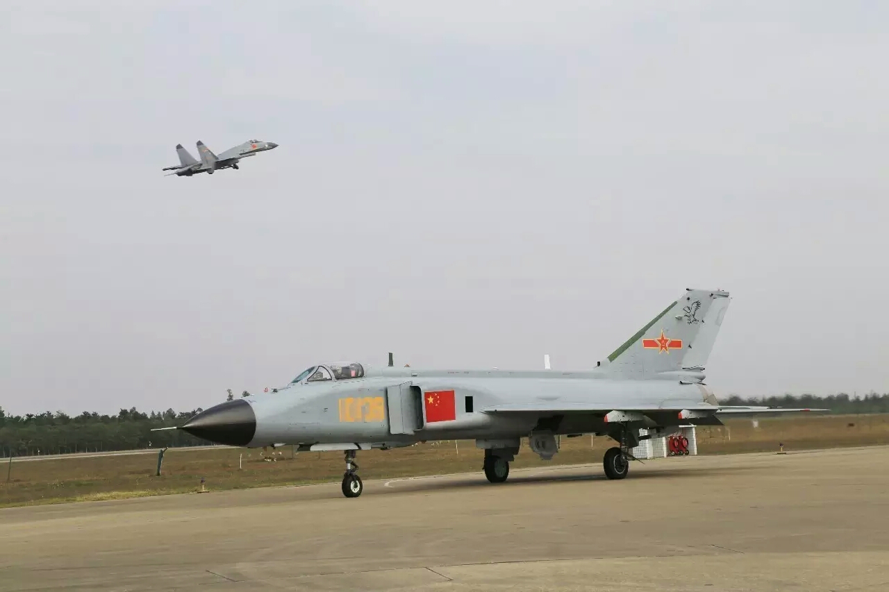 J-8 for J-11B!The last J-8 brigade of the Chinese Air Force retired ...
