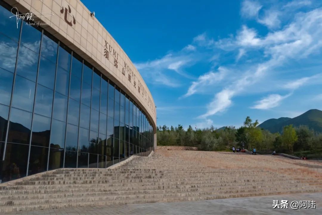 Mount Sumeru is a place where Eastern and Western cultures blended on ...