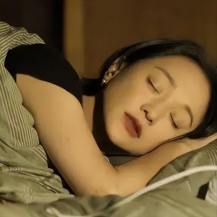 Self-interest at the expense of others? Wake up, Zhou Xun! Acting is not your fig leaf - iMedia