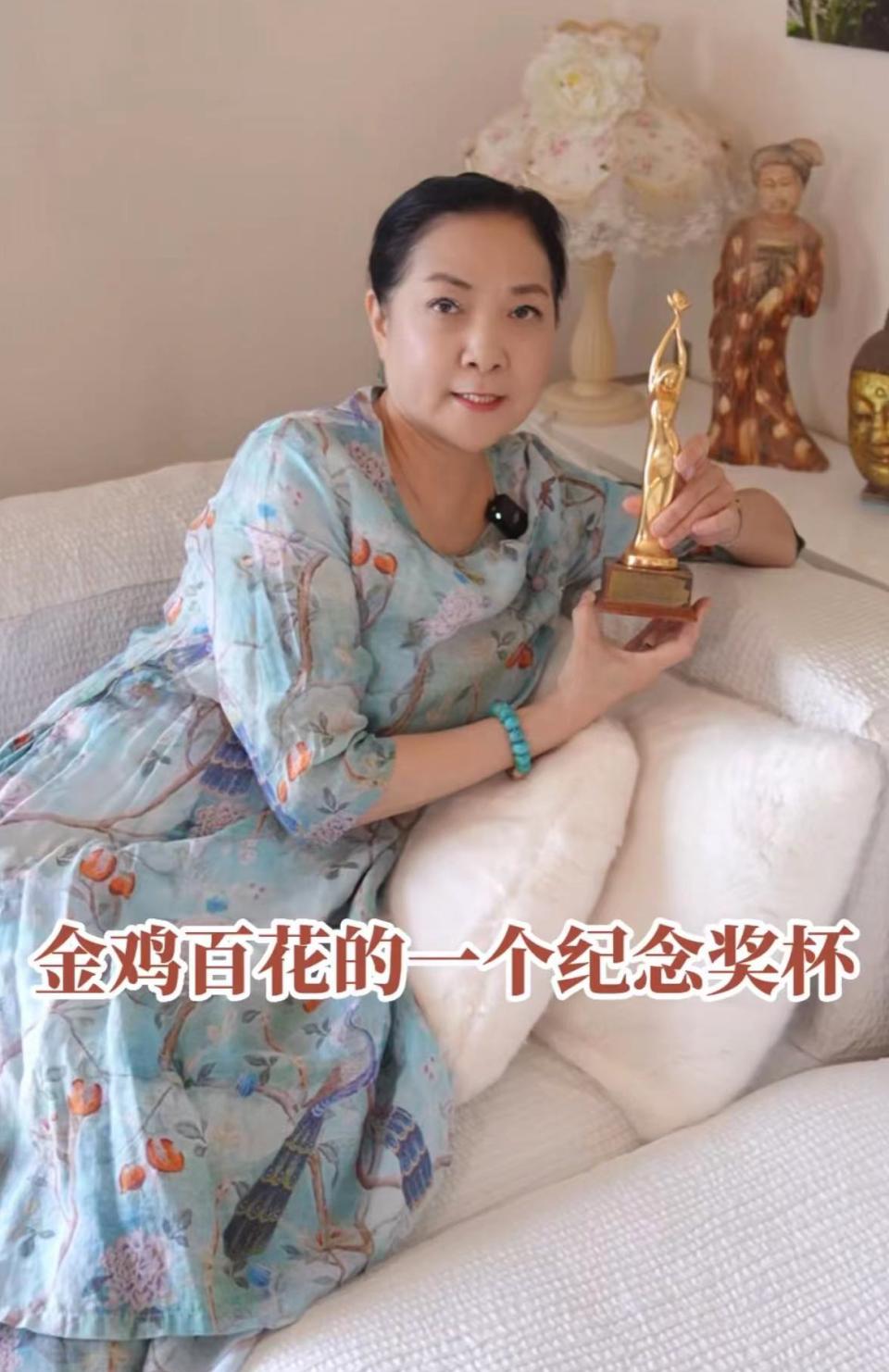 The 63-year-old Shen Danping's two daughters are beautiful! The Chinese ...