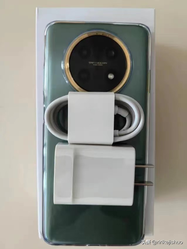 7000mAh large battery, Huawei's top battery life large-screen mobile ...