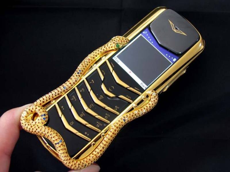 The 12 most luxurious and expensive mobile phones in the world in 2022 ...