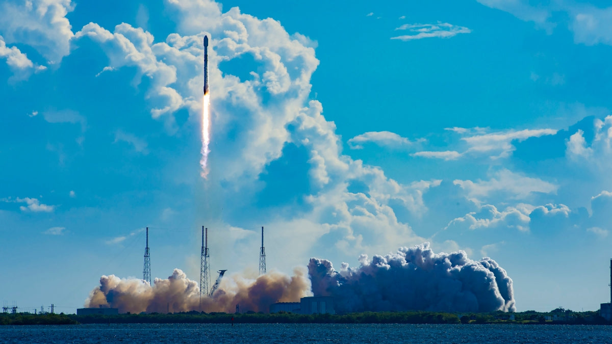SpaceX Launches Fourth Batch of Starlink Gen2 System Satellites to ...