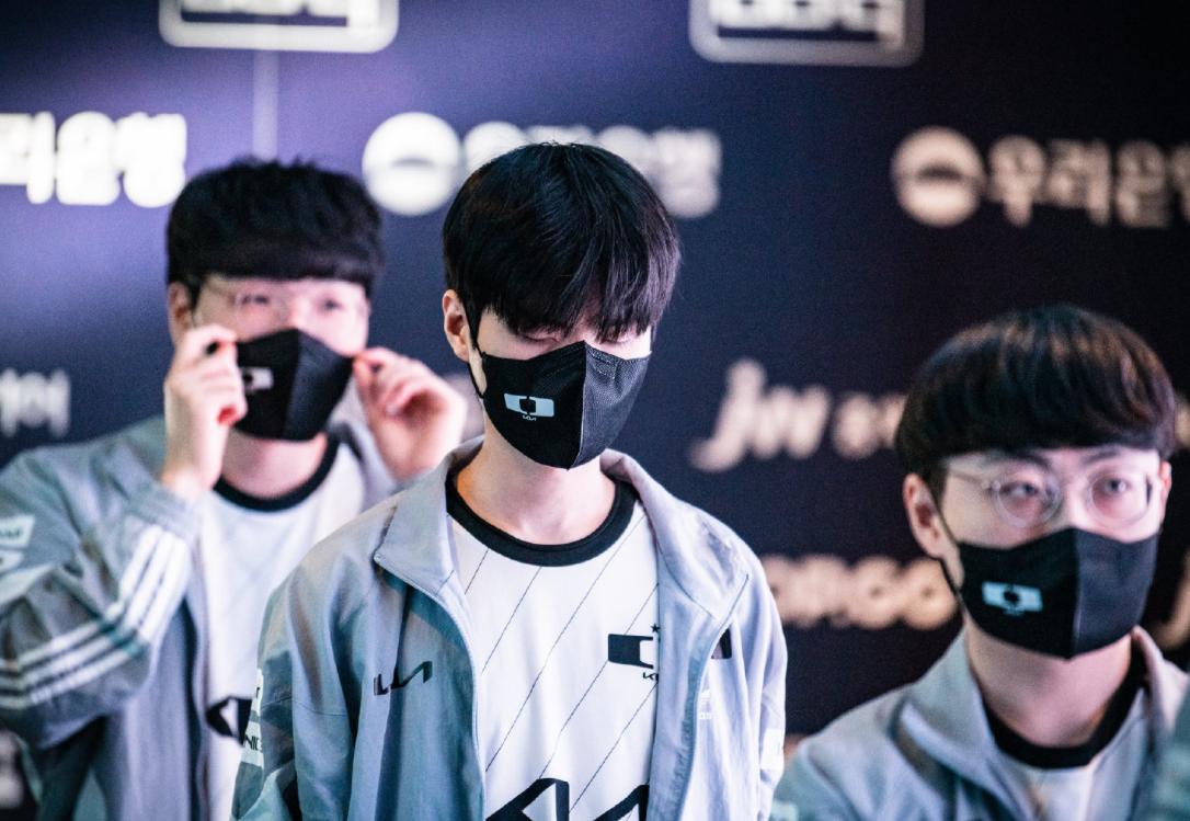 Deft achieved 400 wins, second only to Faker? Chidi may be fixed at 369! - iMedia