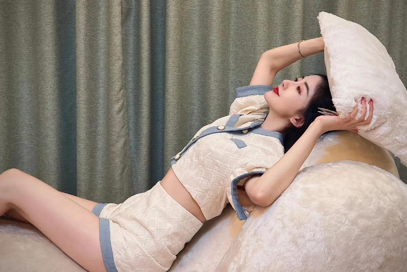 Beautiful actress Chen Xinyu - iMedia