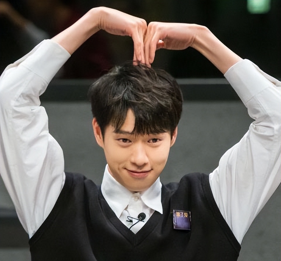 "Daxun Wei, you are so handsome!" Daxun Wei amazed the audience on stage 101. Netizens: too ...