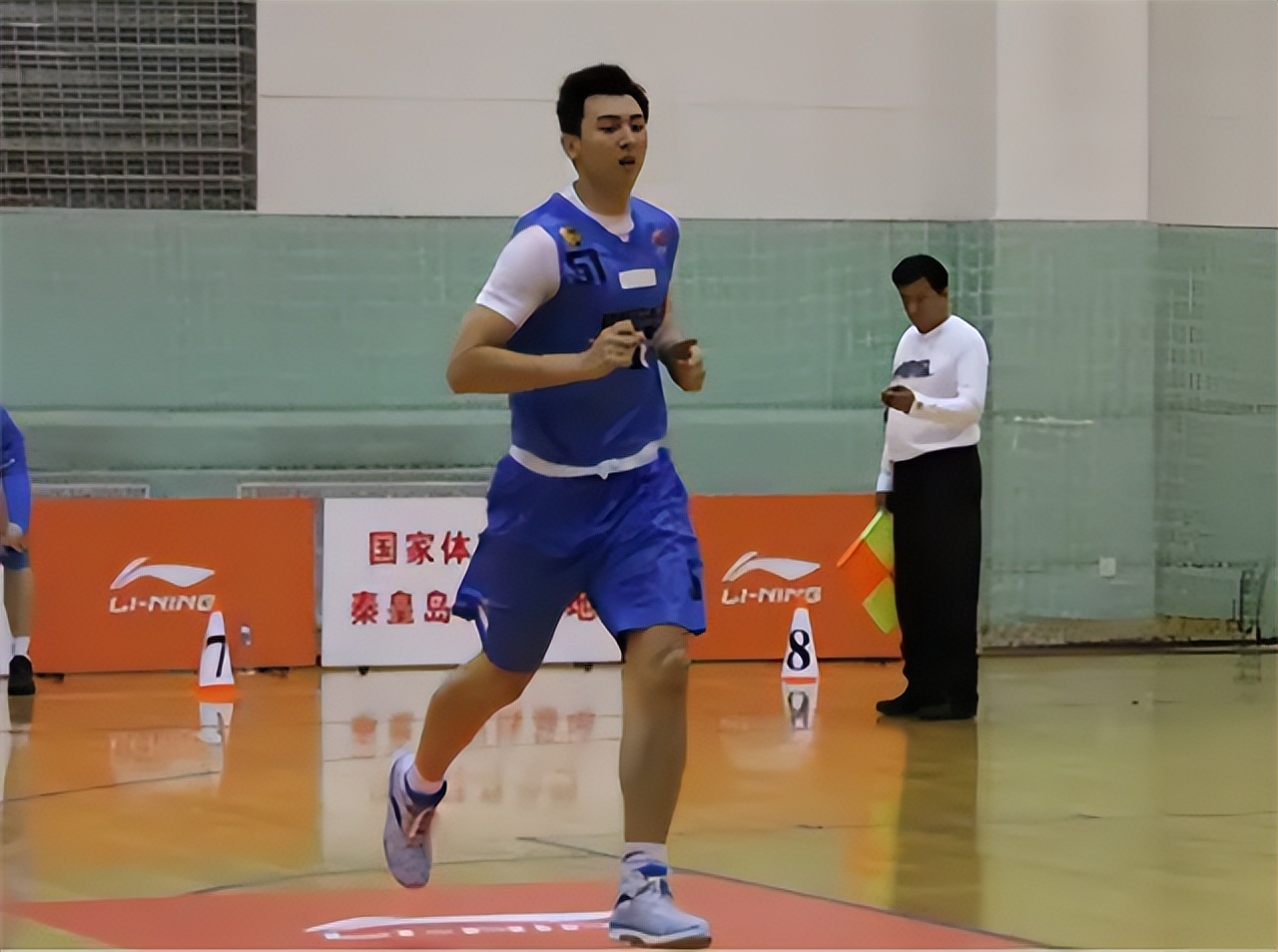 In 2019, Ji Zhe died of cancer. Before his death, he held his family's ...