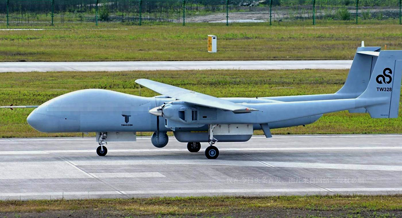 Announce to the world that China's UAV airborne missiles are number one ...
