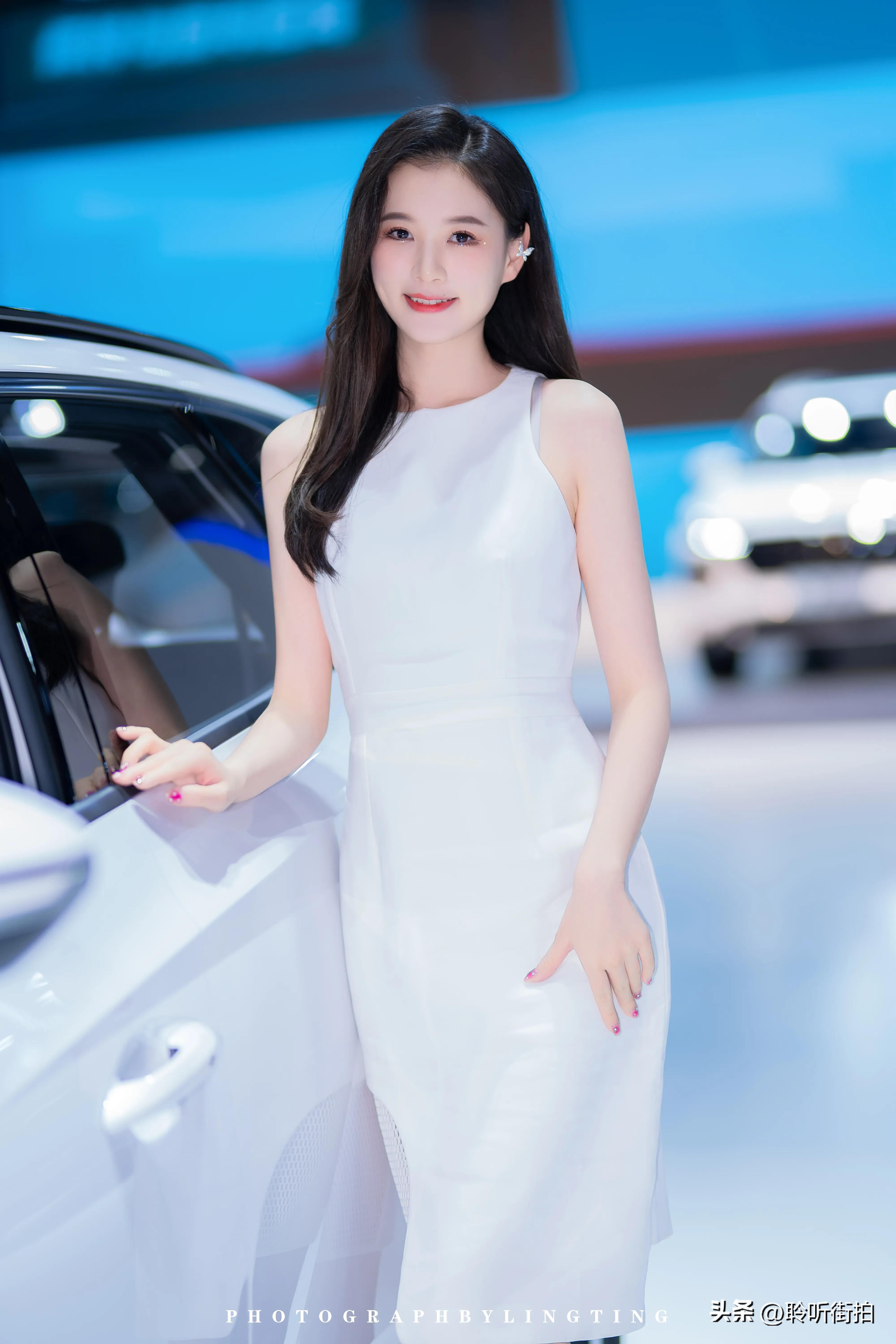 Auto show car model: Ru Jia - iNEWS