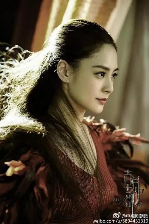 Zhong Xintong. Appreciation of beautiful pictures. Never be defined - iNEWS