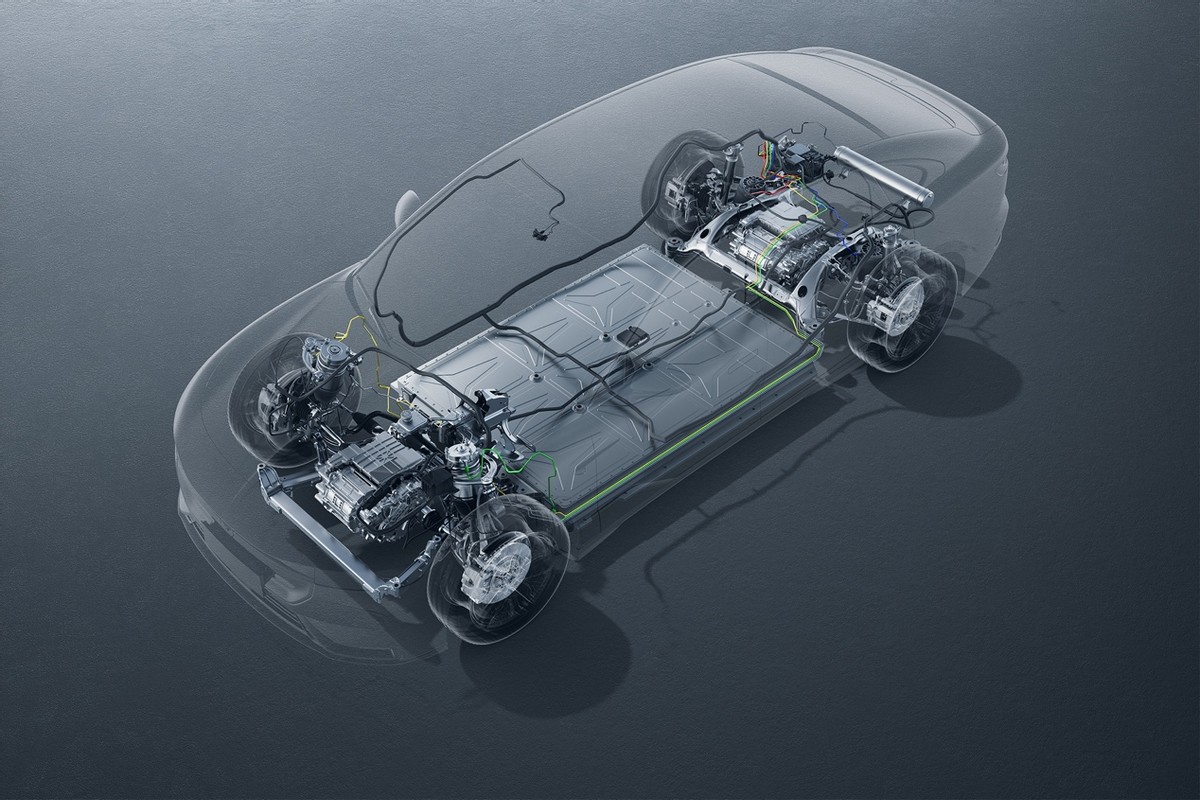 Girls will also fall in love with the driving feeling. Lantu Chasing ...