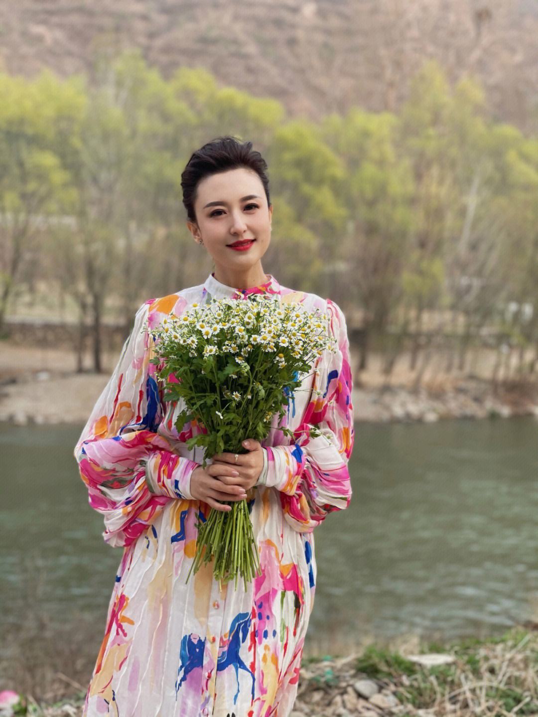 On the afternoon of August 20, Zhang Lei divorced due to domestic ...