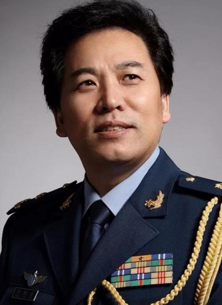 Famous singer Tong Tiexin: 13 appearances in the Spring Festival Gala ...