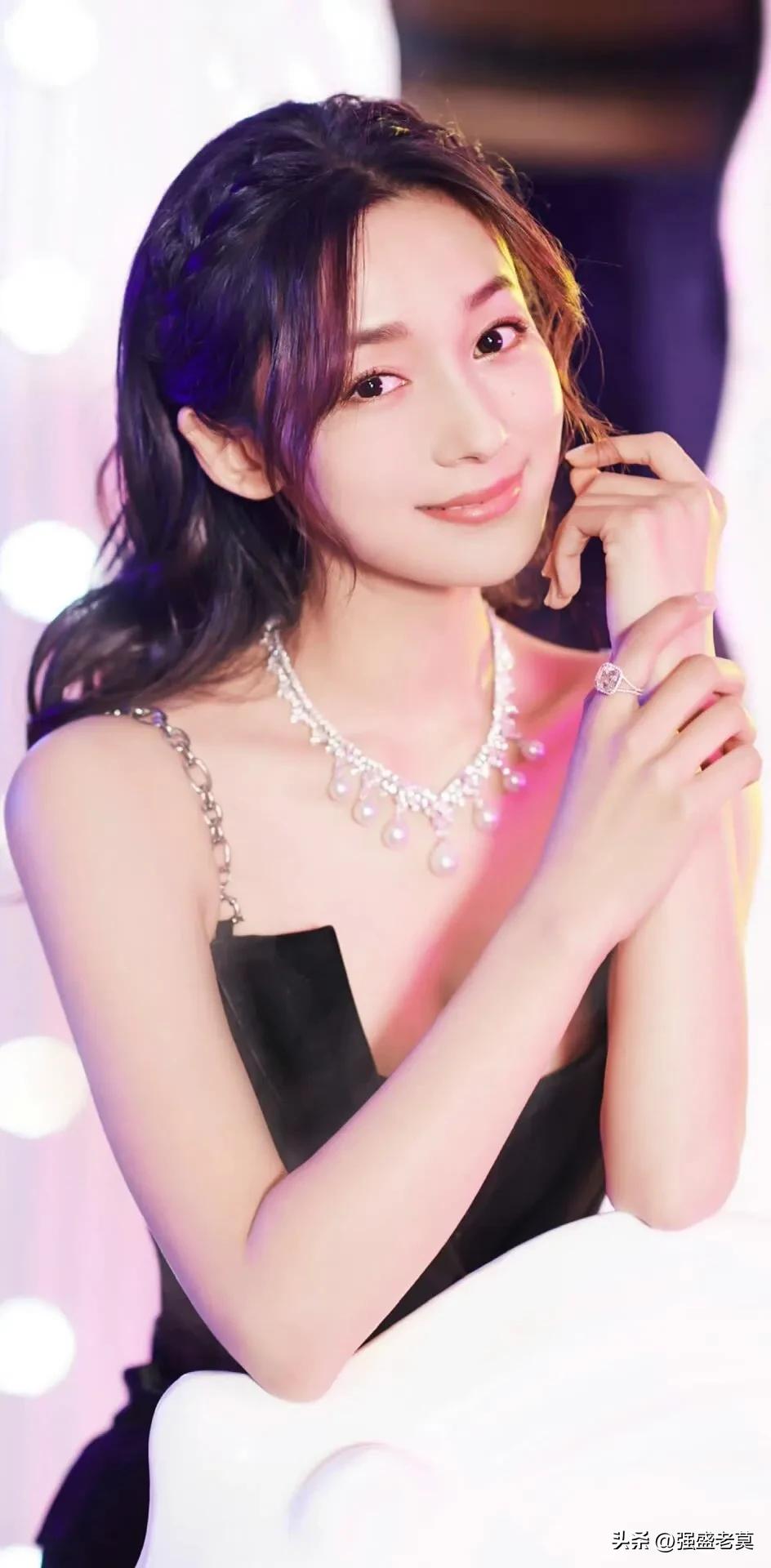 Li Ruoning's amazing photo - iNEWS