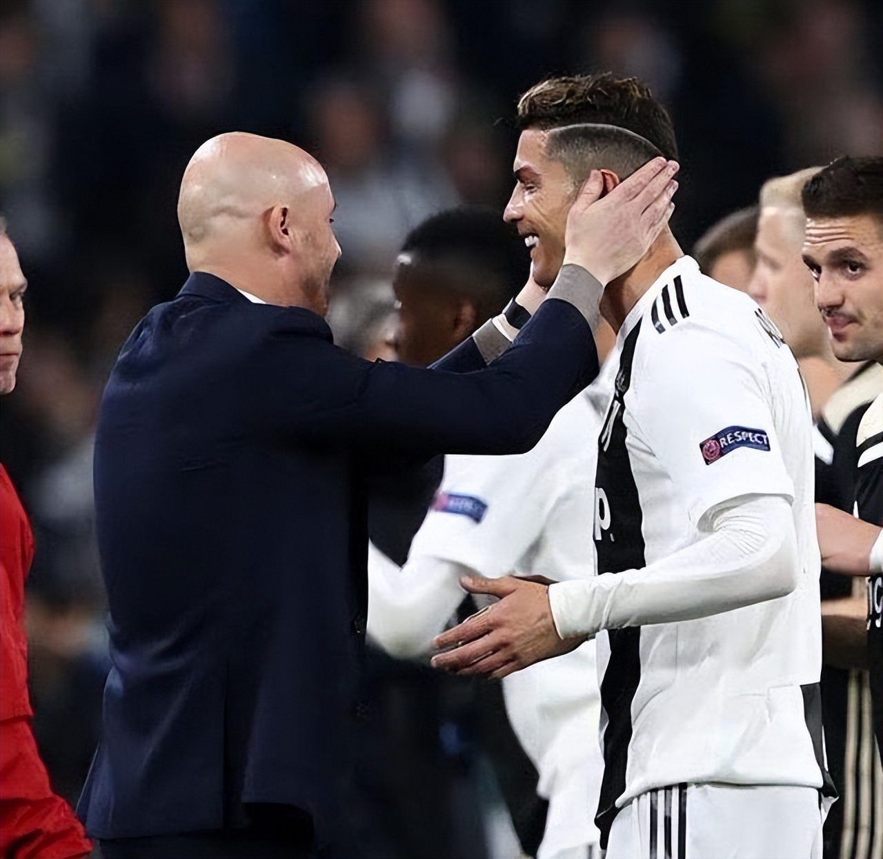 Expose Manchester United new coach finalized!The former Tottenham coach ...