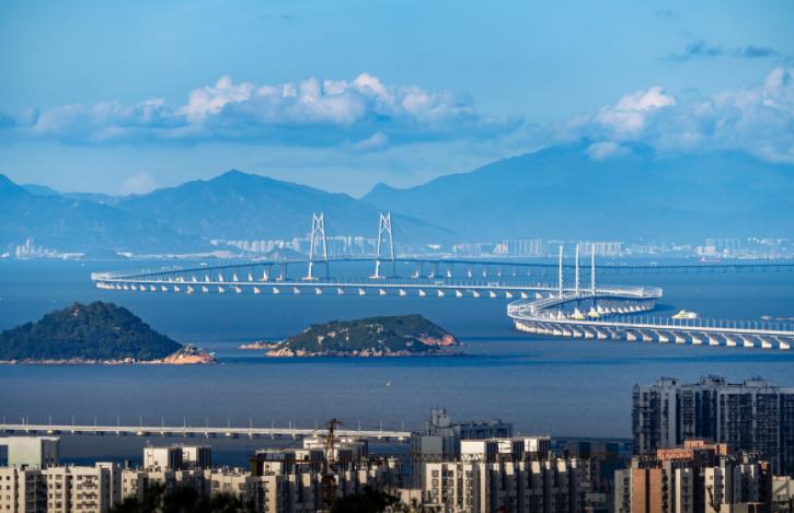 It cost China 30 billion to build the longest bridge in the world ...
