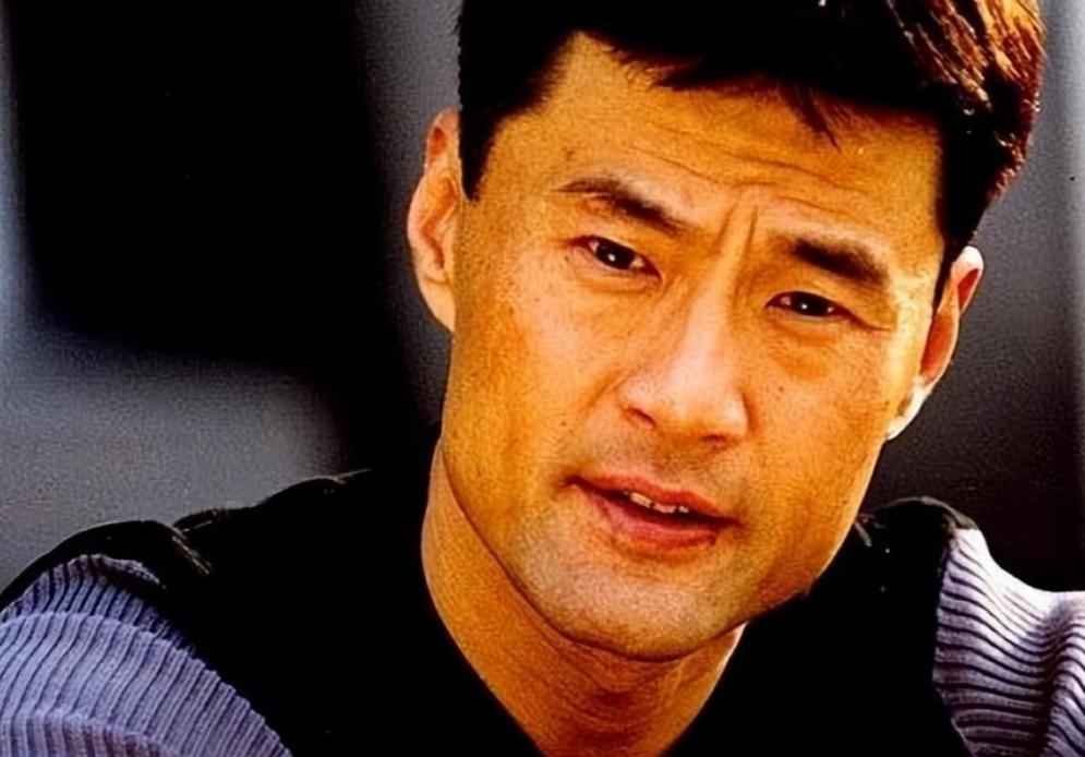 Actor Yu Rongguang: He earns money and cooks food, why at the age of 63 ...