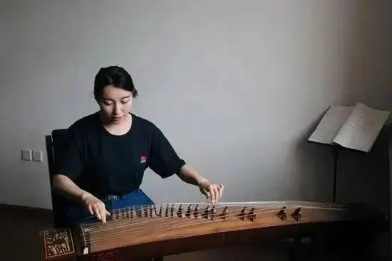 Beautiful and sassy!This "Sister Zhanying" is too popular - iNEWS