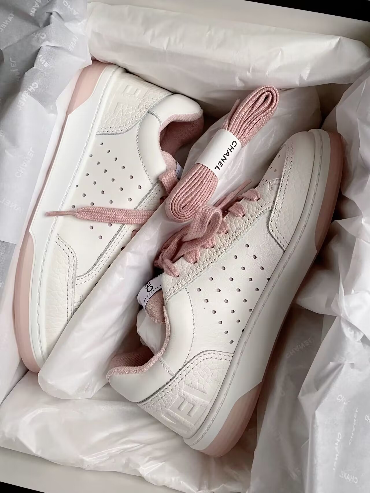 Chanel 23p pink shoes, so tender - iNEWS