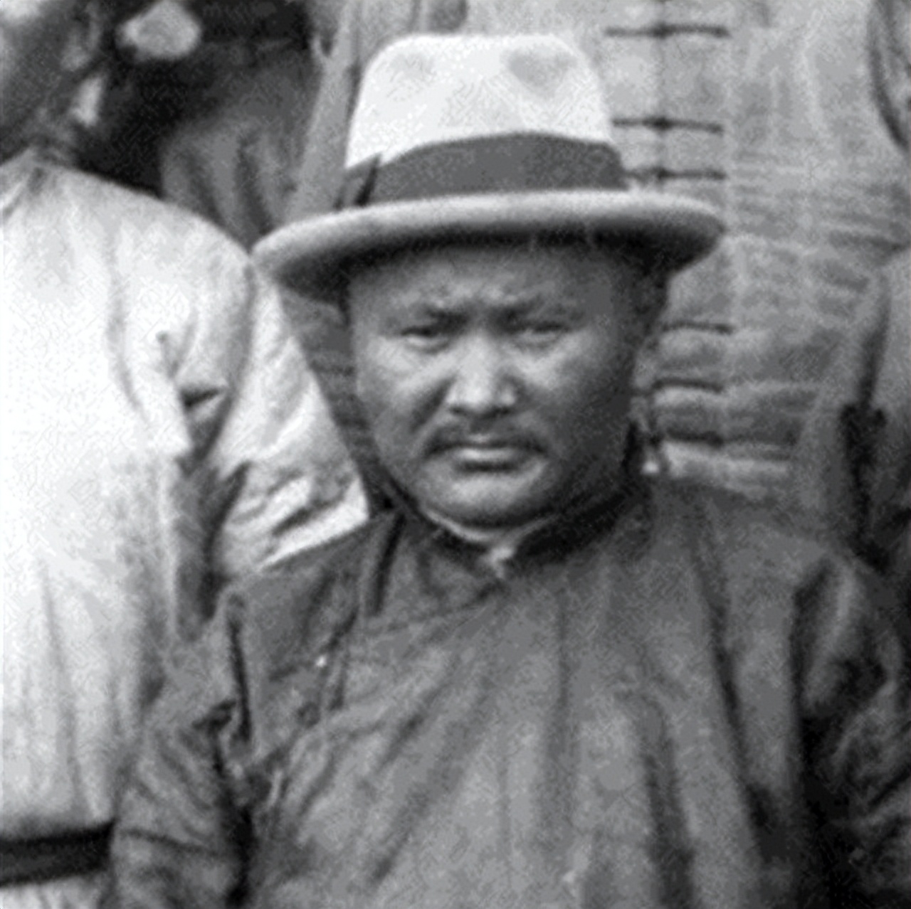 The Bold Prime Minister Genden of Mongolia: Slap Stalin in the face and throw his pipe in public ...