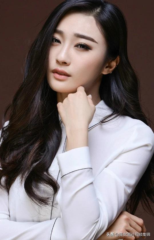 Chen Bing sexy photo gallery - iNEWS