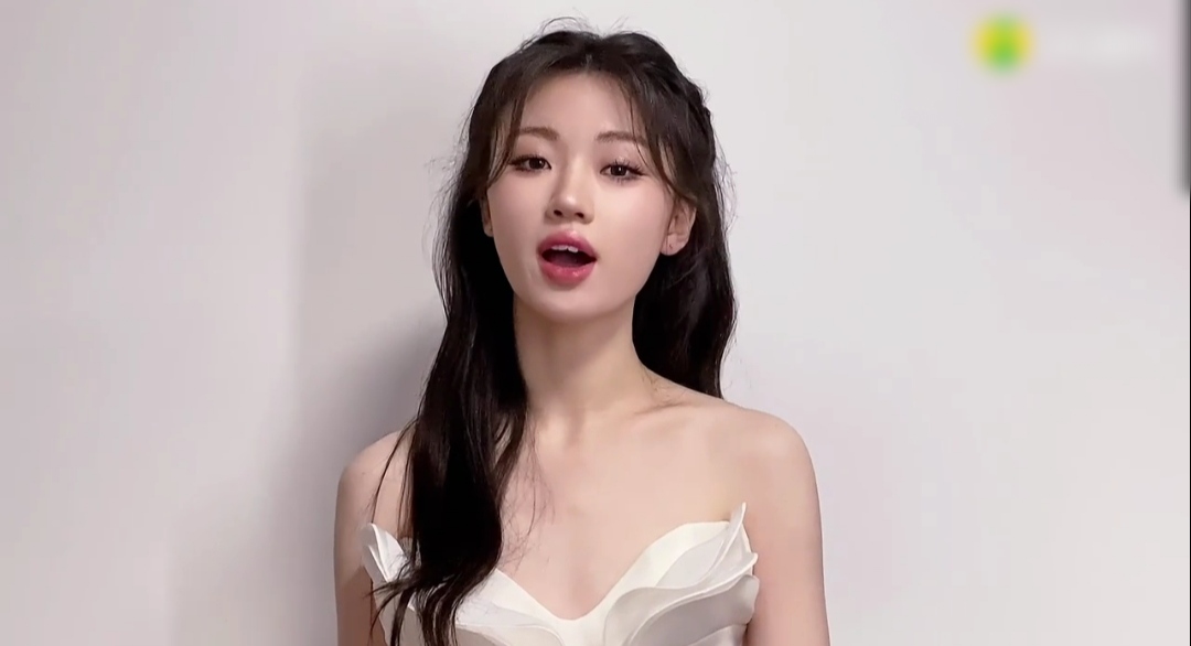 Shan Yichun's first album sold more than 13,000 copies in two days. Compared with Chen Linong ...