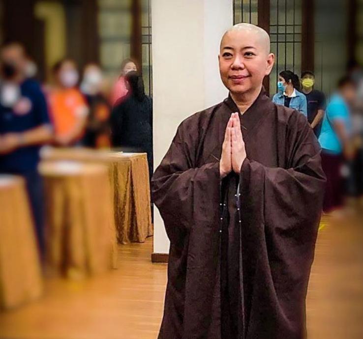 A well-known musician has become a monk!Singer's ex-wife became a monk ...