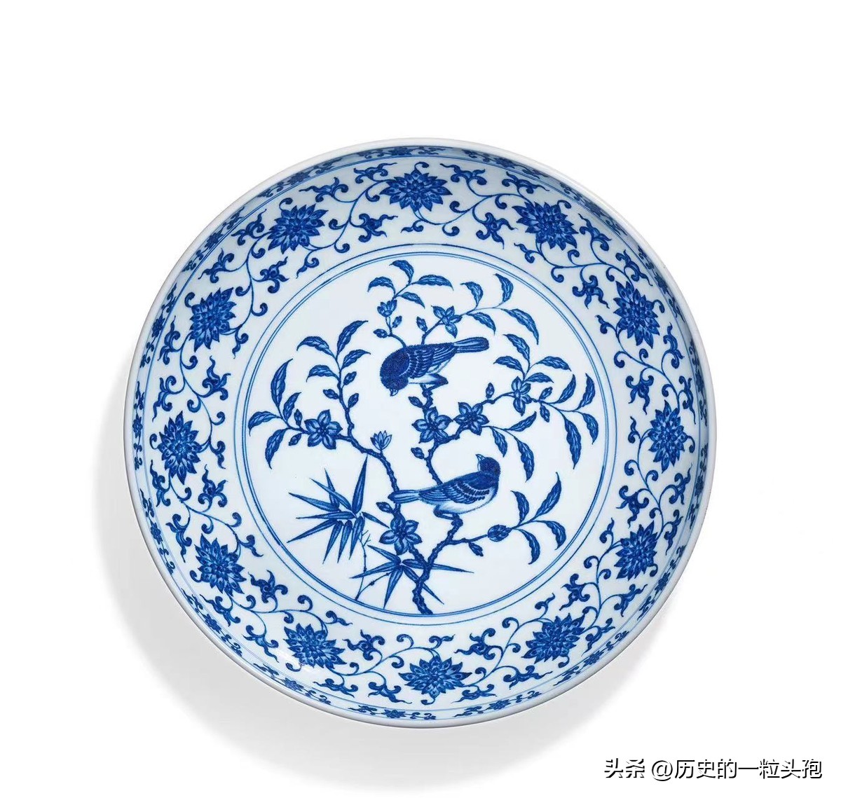 Exploring the flower and bird decoration and cultural significance in ...