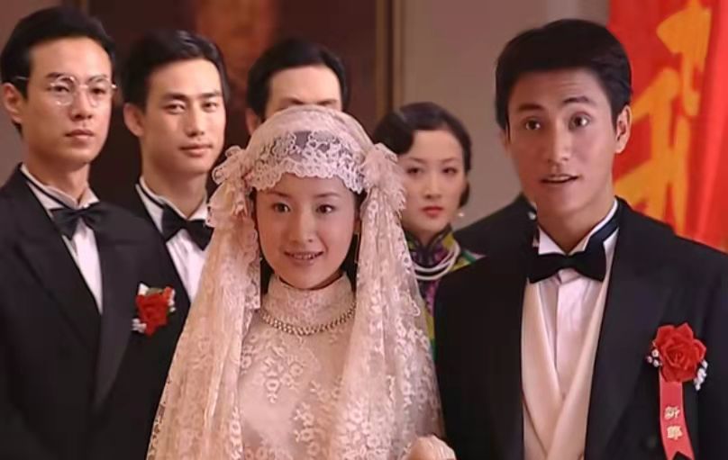 "Golden Fen Family": The love between Jin Yanxi and Leng Qingqiu is ...