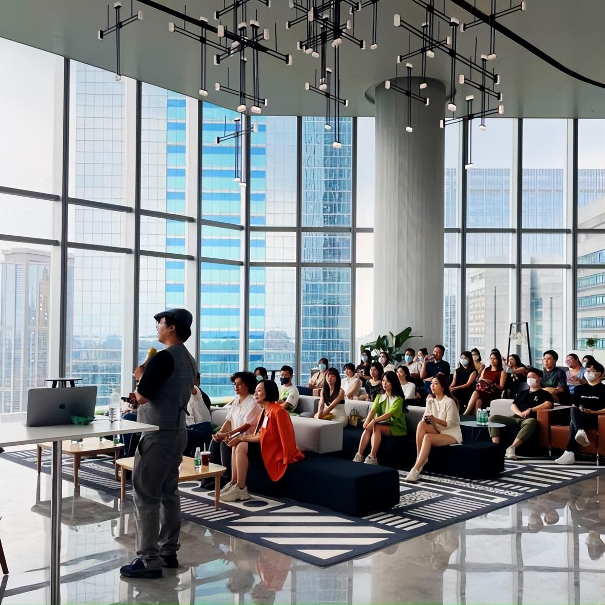 The spirit of the place, returning to the essence of the office - iNEWS