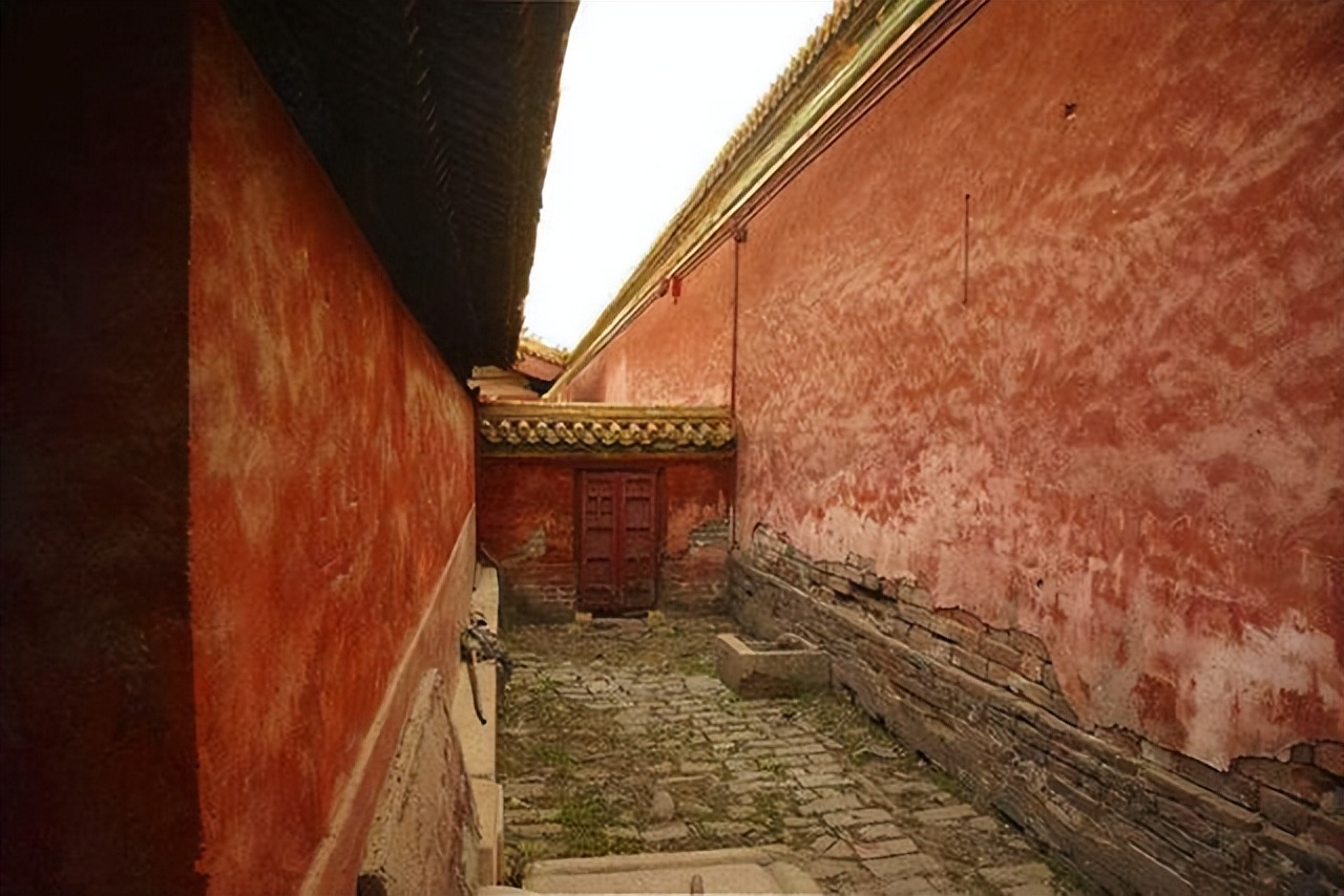 Where is the cold palace in the Forbidden City?Why not open to the ...