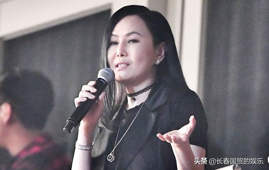 Retired for seven years, 58-year-old Taiwanese singer Jiang Hui's ...