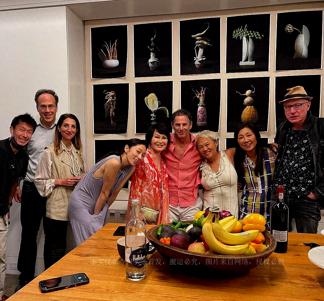 73-year-old Jin Yuxi made her relationship public, showing her ...