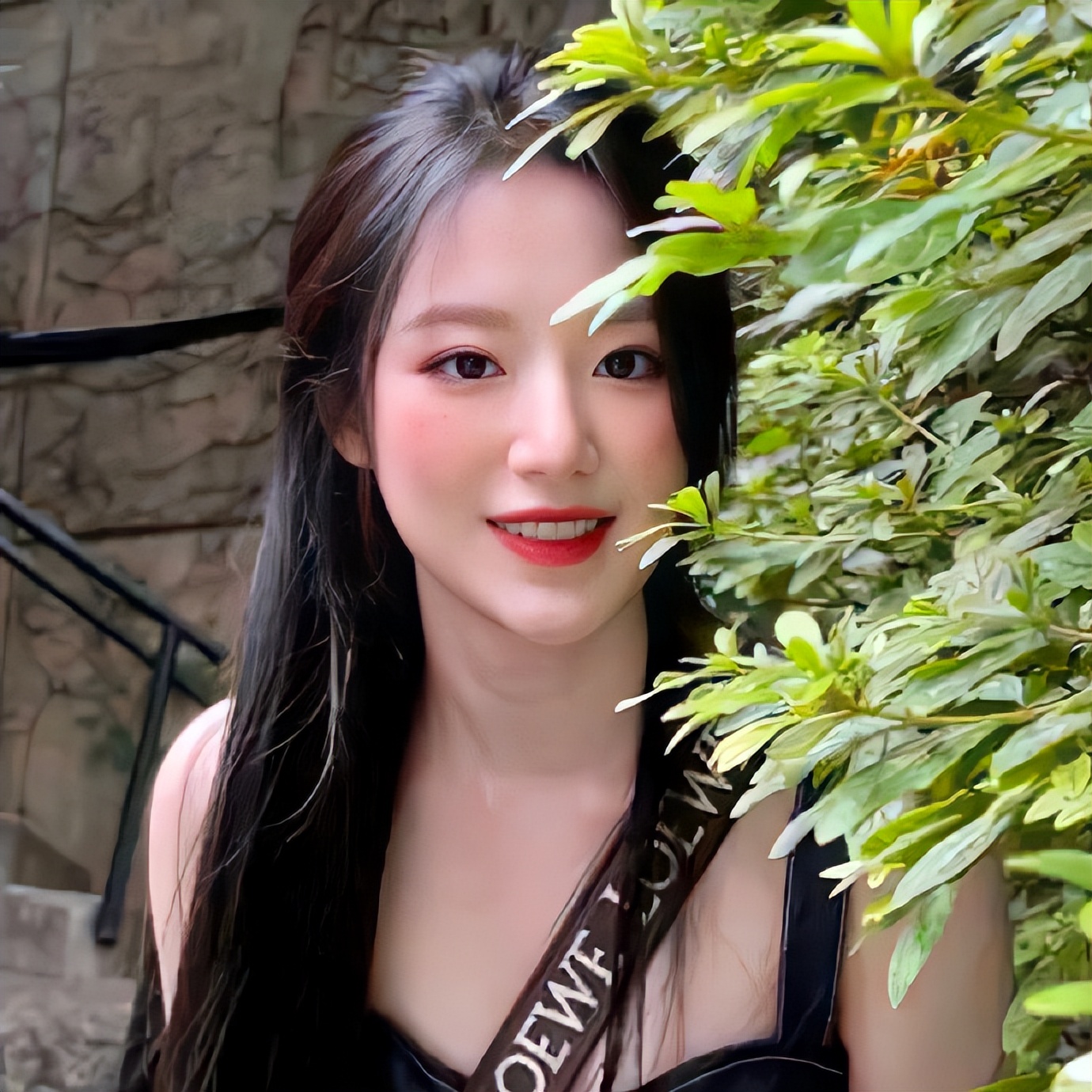 Ye Shuhua Nuwa's beauty showing off skills! - iNEWS