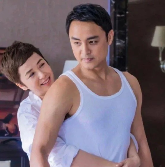 56-year-old Jiang Wenli and 43-year-old Ming Dao acted as a sister and ...