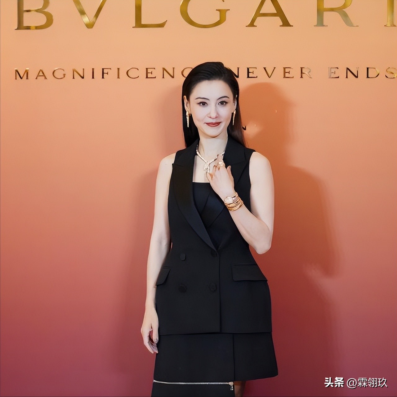 Cecilia Cheung and Zhao Lusi attended the event, the two of them looked ...