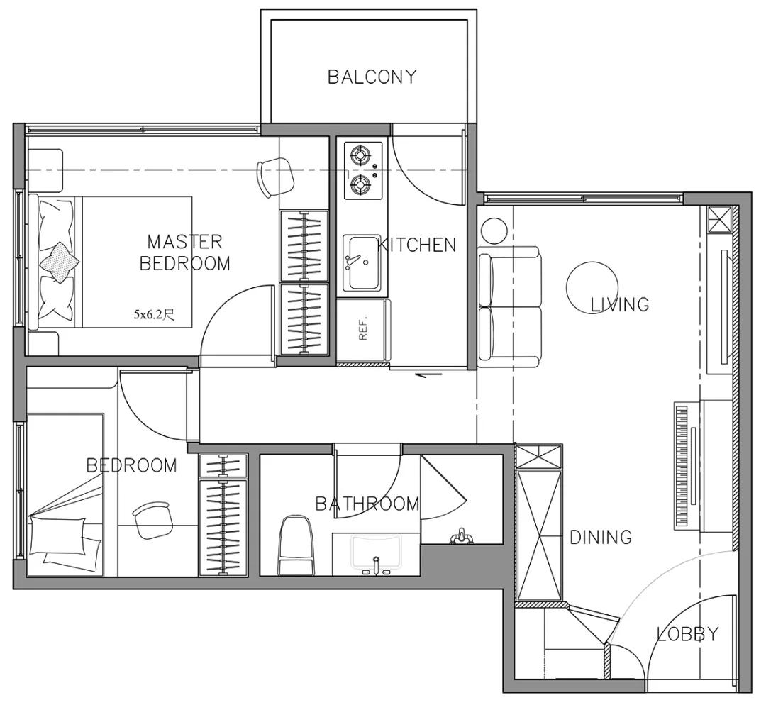 Her house is only 40 square meters, so it is not crowded for a family ...