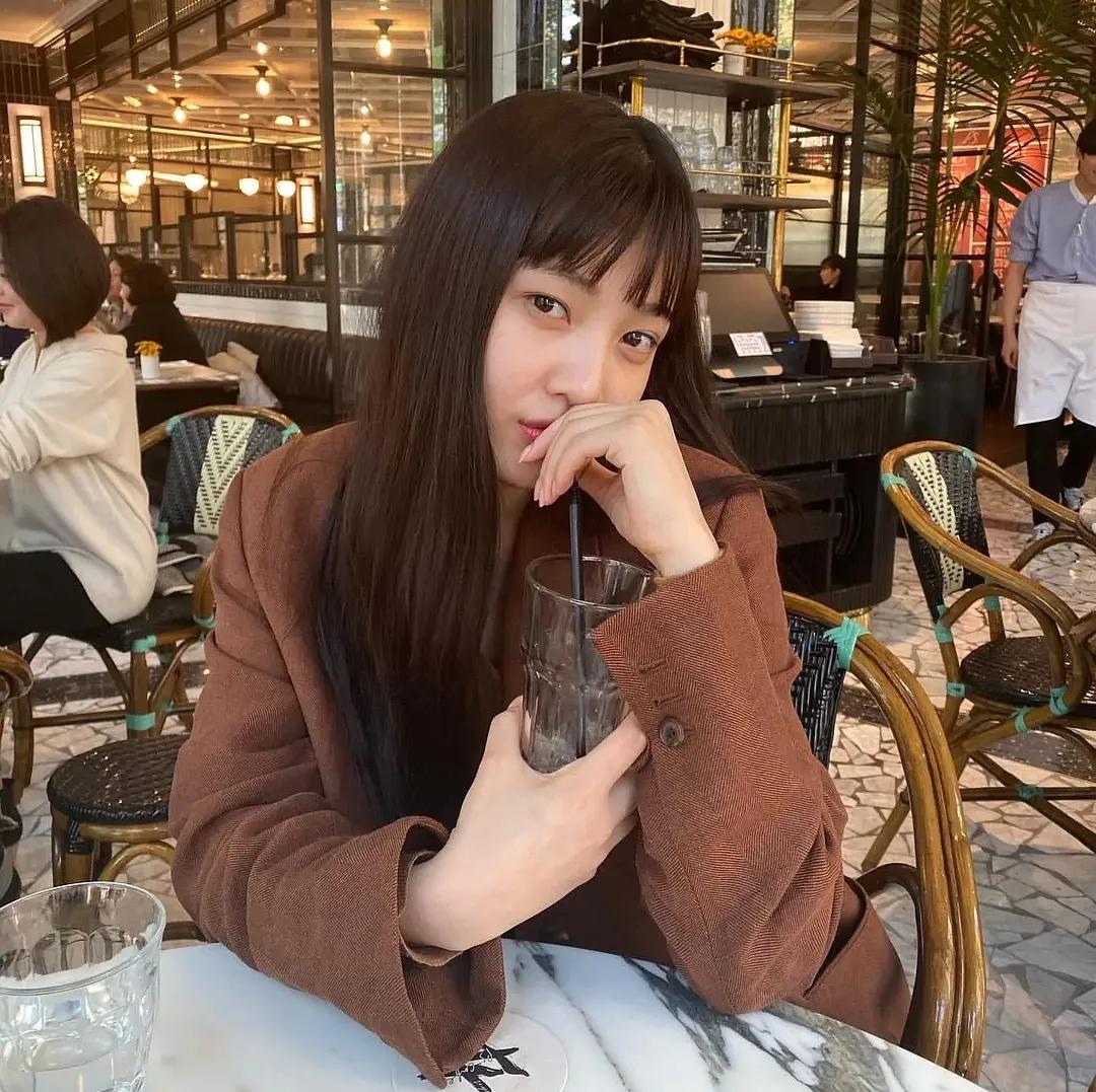 Korean female singer Park Soo-young - iMedia