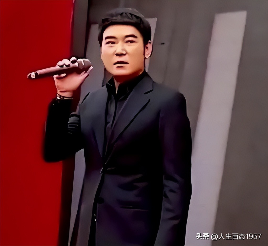 55-year-old Jiao Enjun performed on a simple stage and was paid 50,000 ...